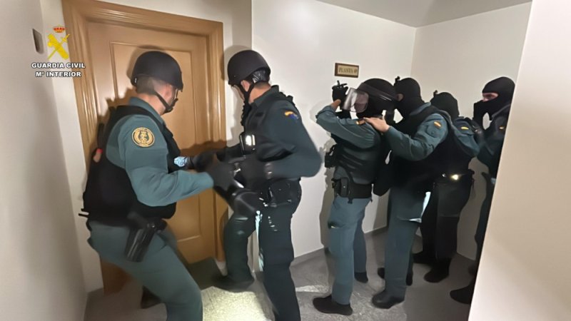 La Guardia Civil asesta en Calahorra un doble golpe al tráfico de drogas en La Rioja Baja ...